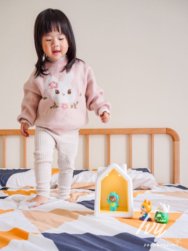 kokozi 智慧有聲故事屋 |0-6歲育兒神器推薦，學齡前雙語學習好物，超可愛arti角色搭配故事、音樂等功能，讓小孩發揮創意也遠離3C！ - 艾薇覓食趣